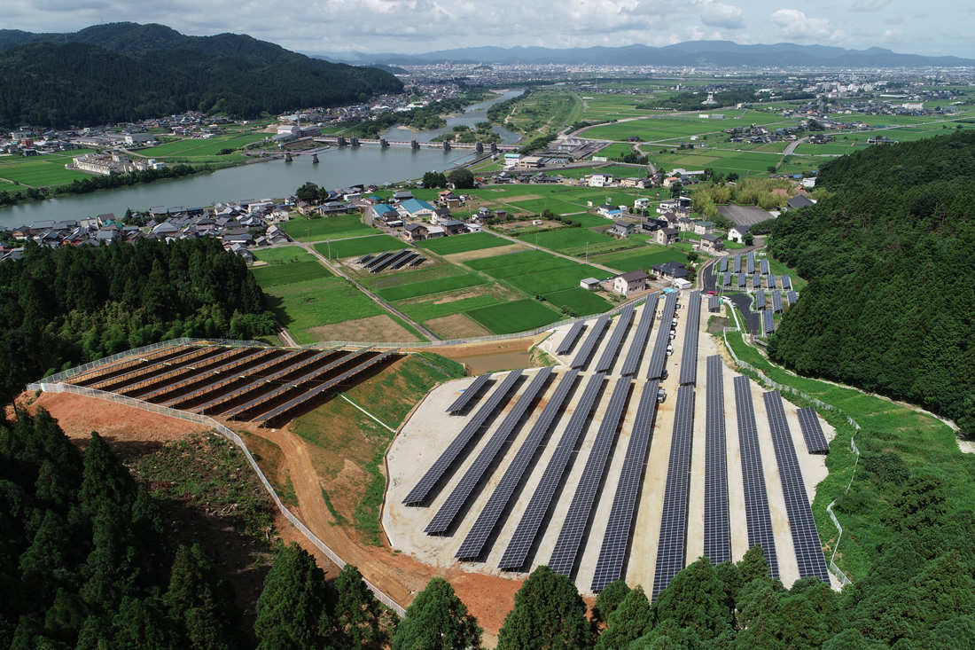 Der kommerzielle Betrieb des Solarprojekts Bison Nr. 4 in Japan_Bison ...